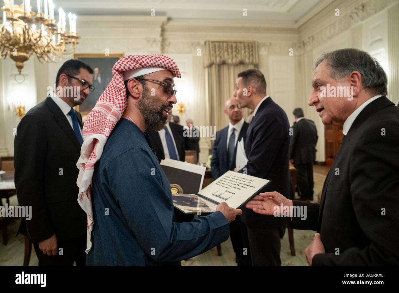 President Donald Trump meets with Sheikh Tahnoon bin Zayed Al Nahyan ...