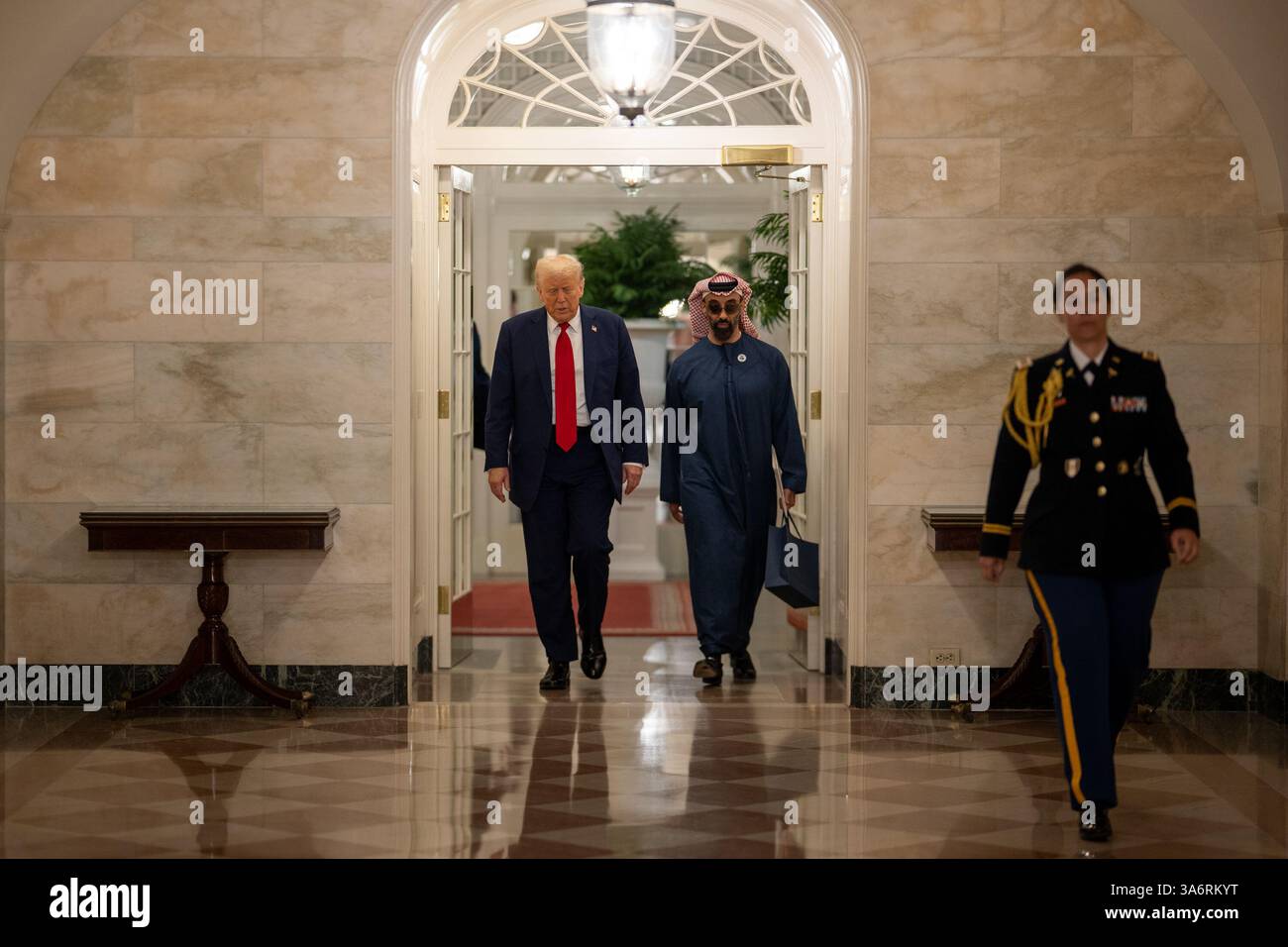 President Donald Trump meets with Sheikh Tahnoon bin Zayed Al Nahyan ...