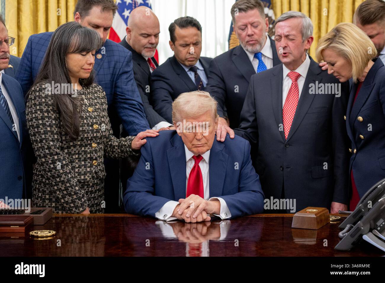 President Donald Trump meets with Faith Leaders from across the country ...