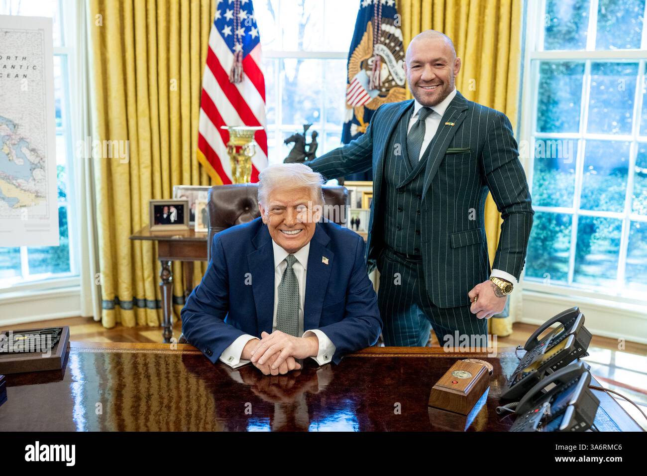 President Donald Trump meets with Conor McGregor and family in the Oval ...