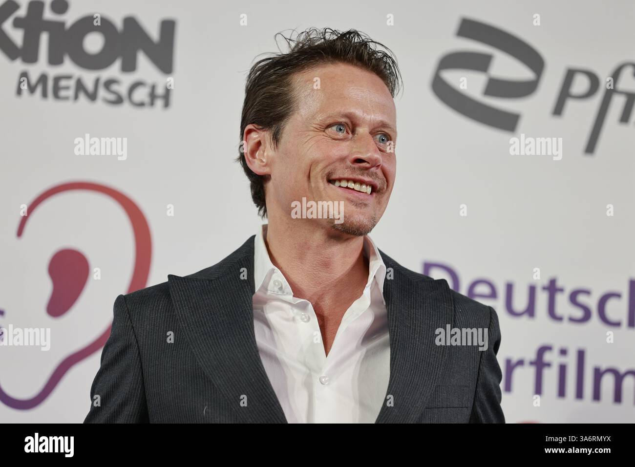 Berlin: The photo shows actor Roman Kni ka on the red carpet (Photo by Simone Kuhlmey/Pacific ...