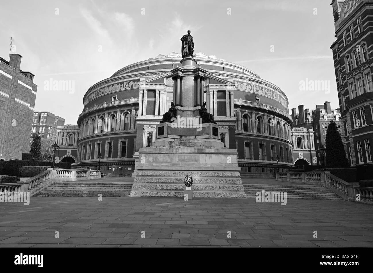 Exhibition in chelsea Black and White Stock Photos & Images - Alamy