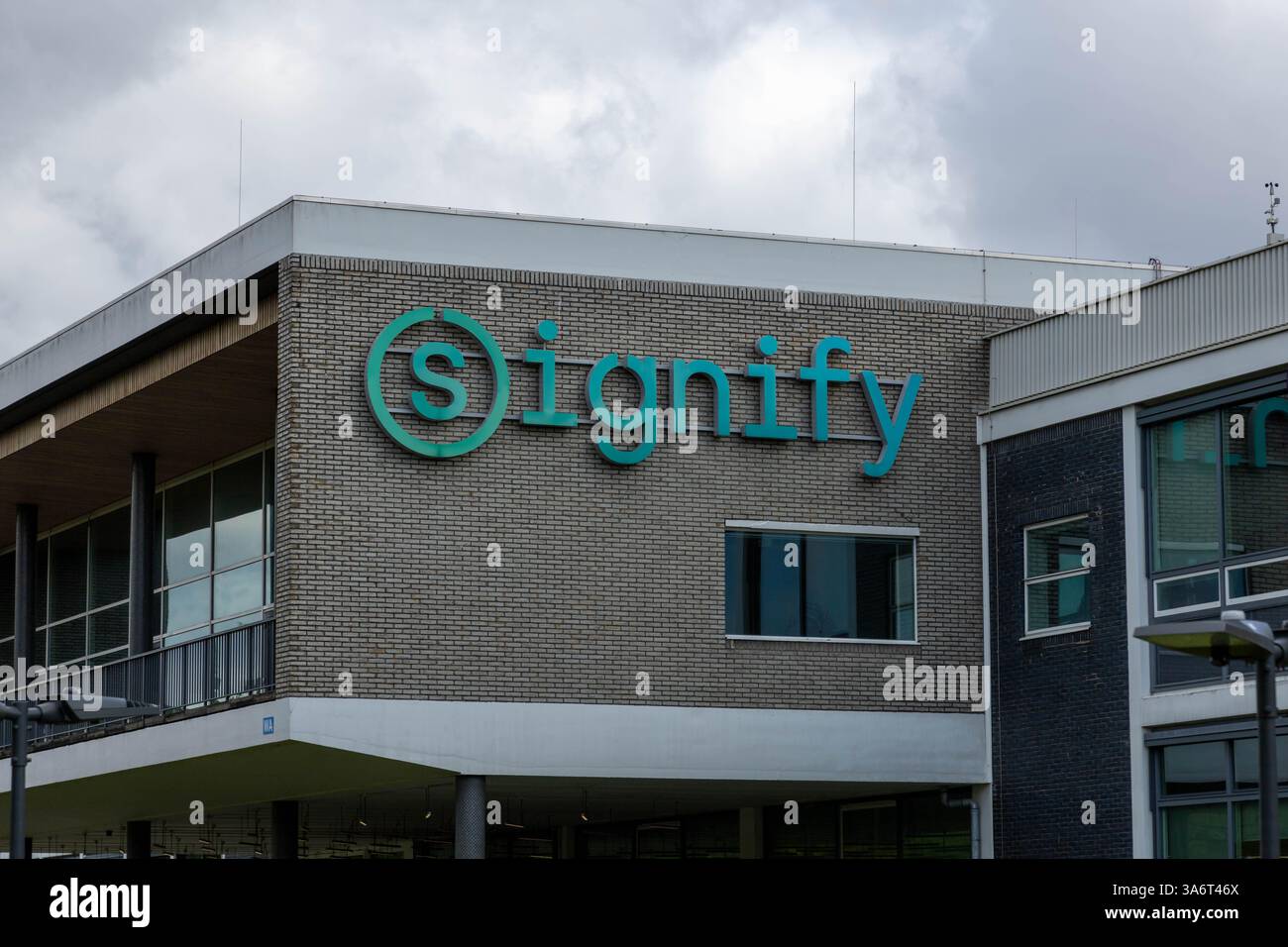 Signify technology hi-res stock photography and images - Alamy