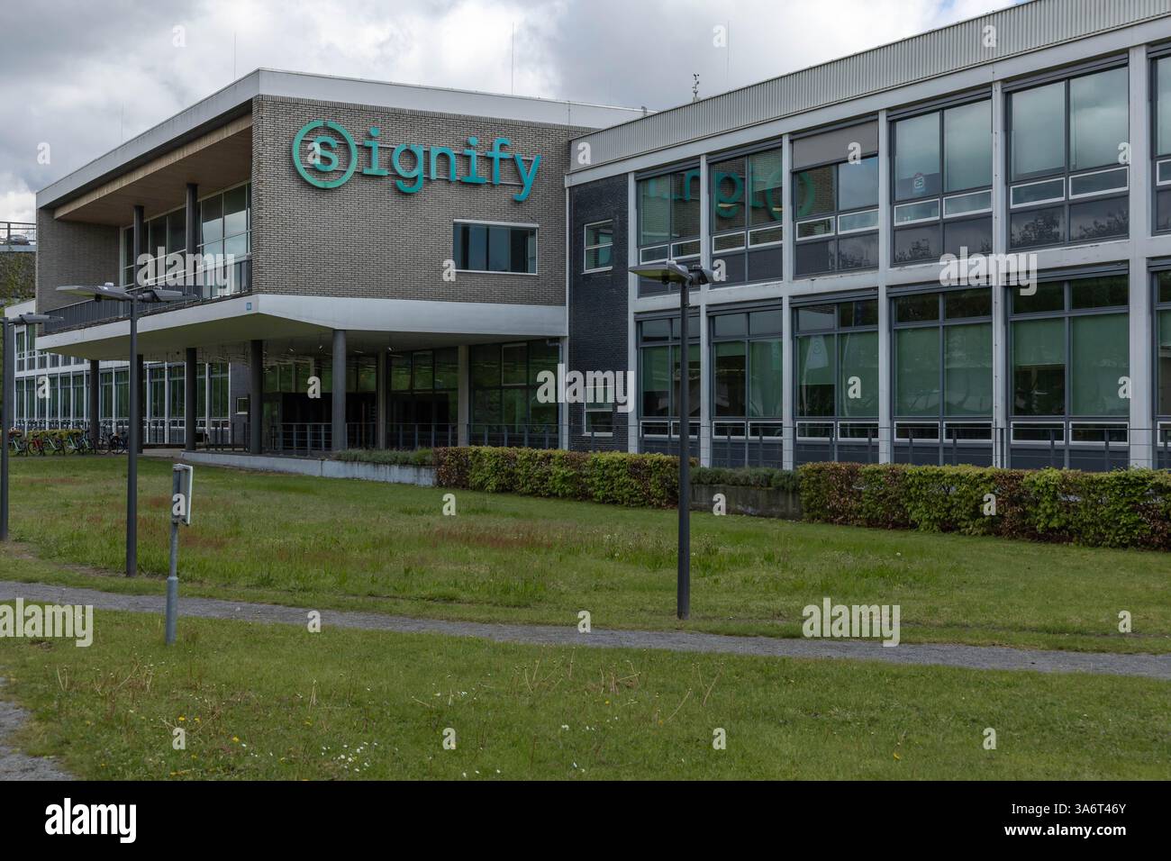 Signify technology hi-res stock photography and images - Alamy