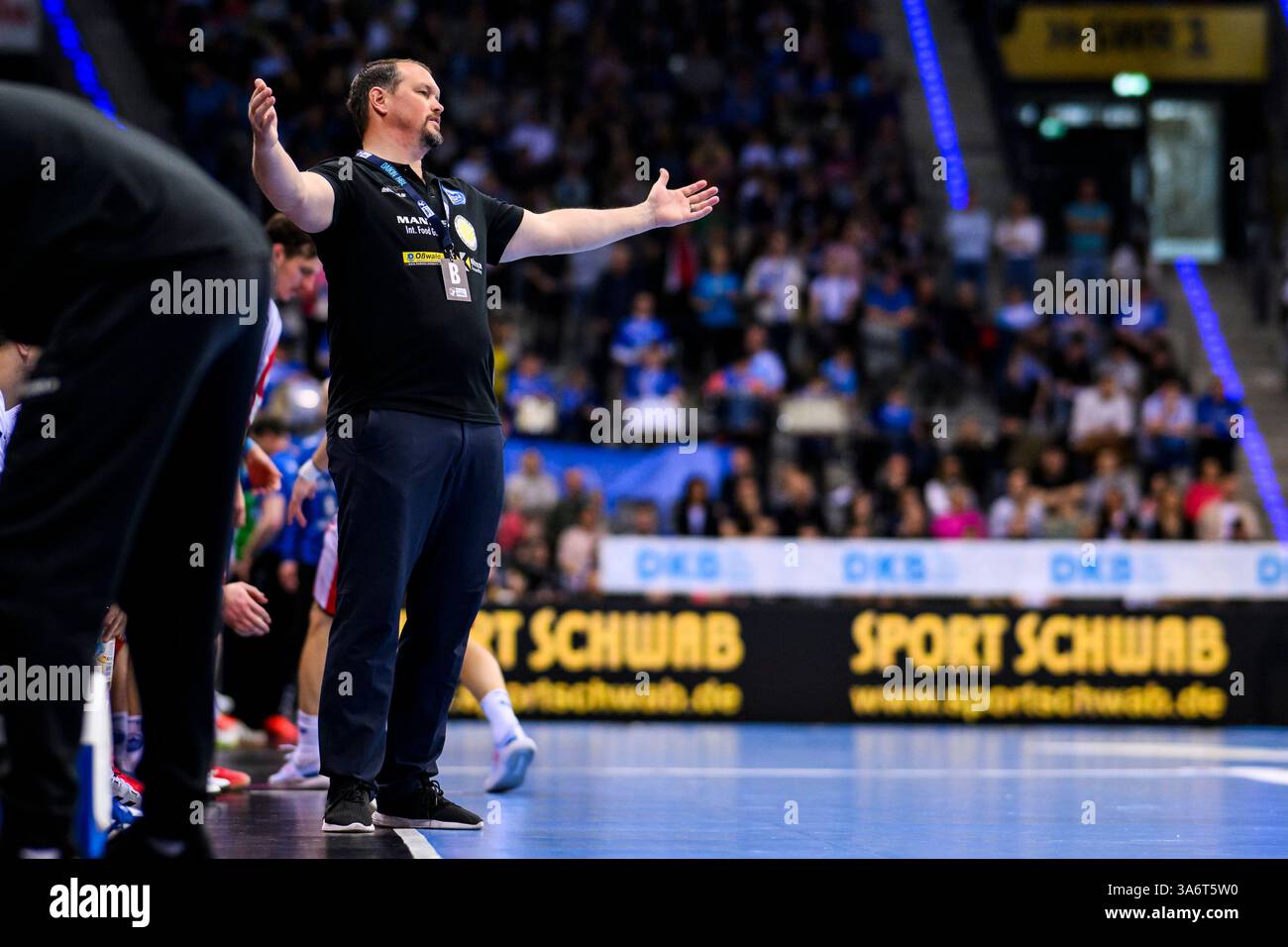 Stuttgart, Germany. 23rd Mar, 2025. Handball: 1st Bundesliga, men, 2024 ...