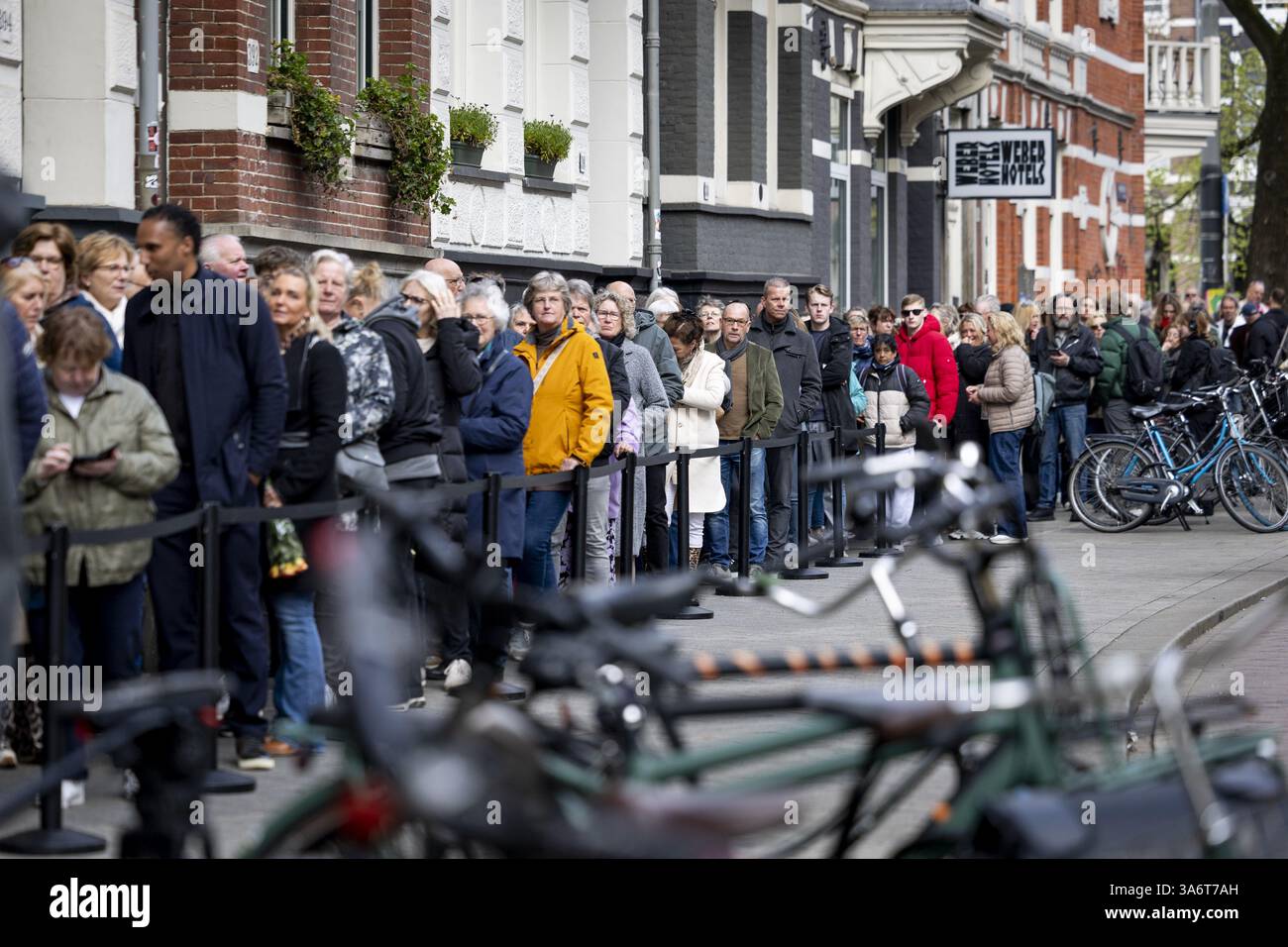 AMSTERDAM - Interested people at the DeLaMar Theater for the farewell ...