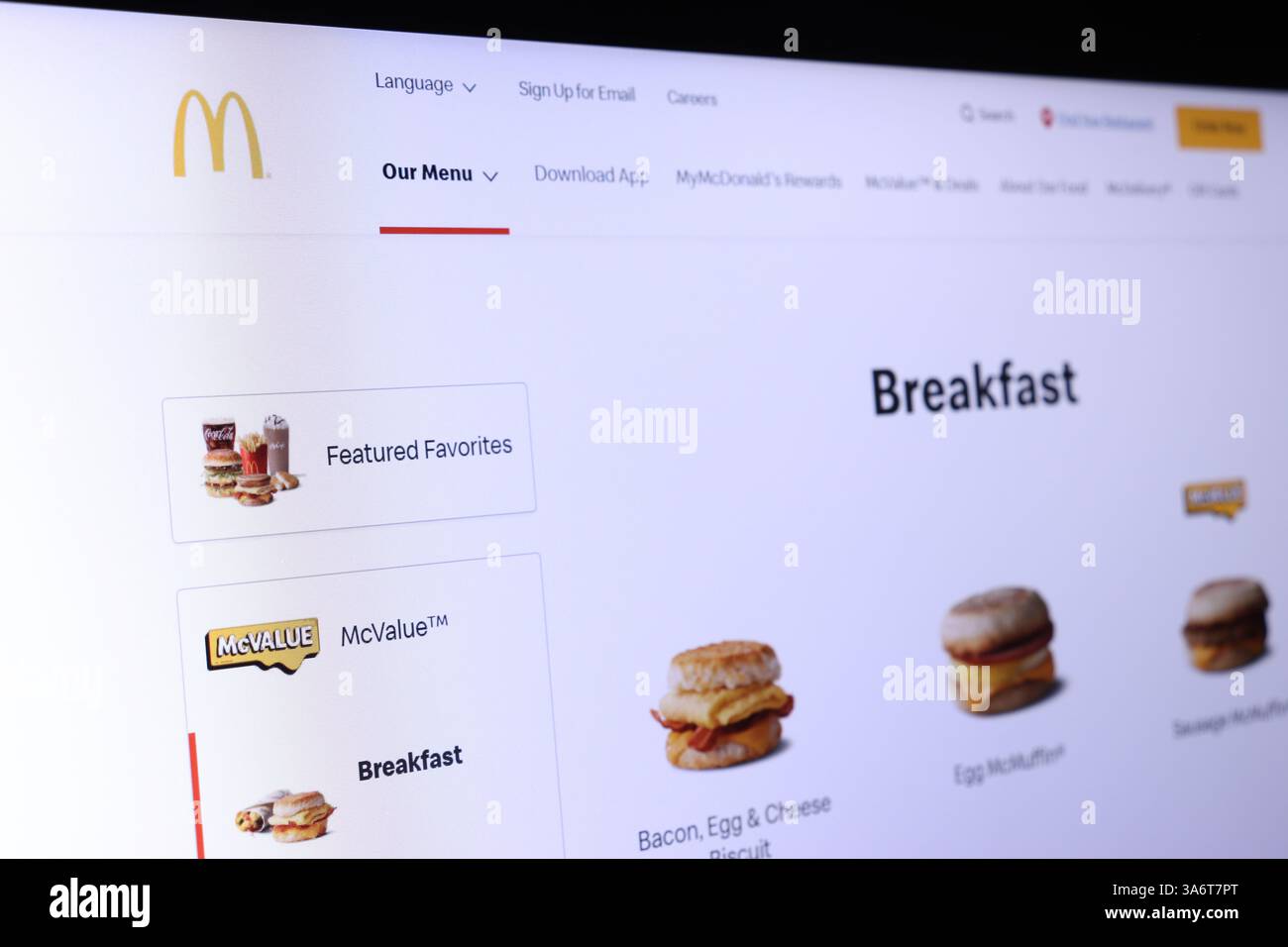 Mcdonald's online breakfast menu featuring mcvalue and egg mcmuffin ...