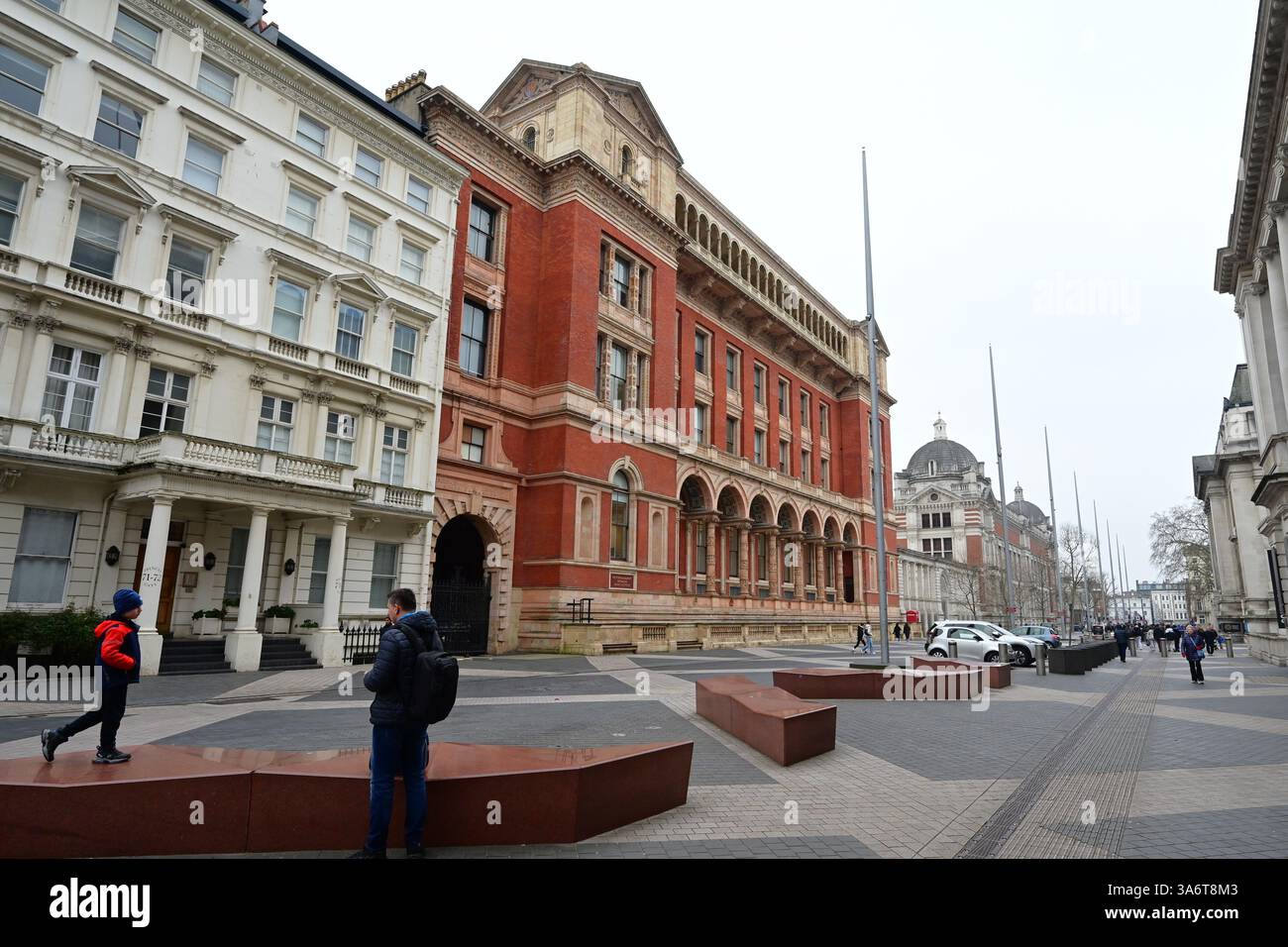 Victoria and Albert Museum Henry Cole wing in London Stock Photo - Alamy