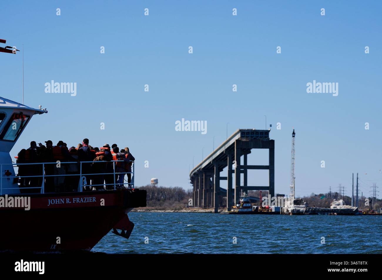 Family members of the workers who died during the collapse of the ...
