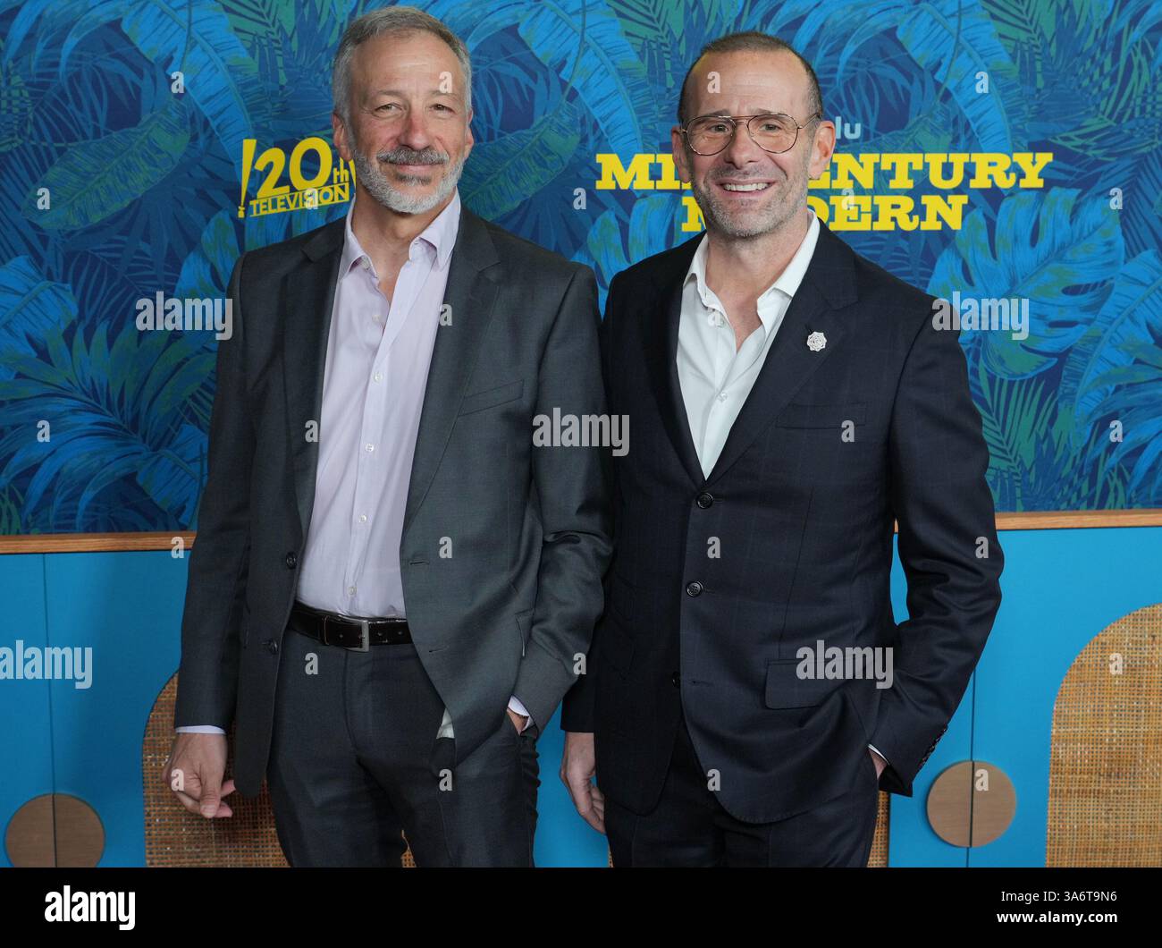Los Angeles, USA. 25th Mar, 2025. (L-R) David Kohan and Max Mutchnick ...