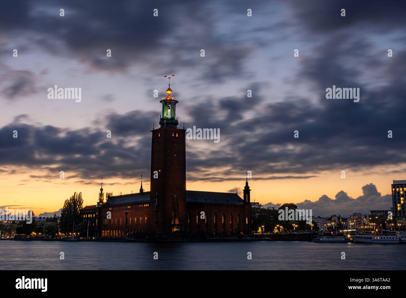 Stockholm skyline cranes hi-res stock photography and images - Alamy