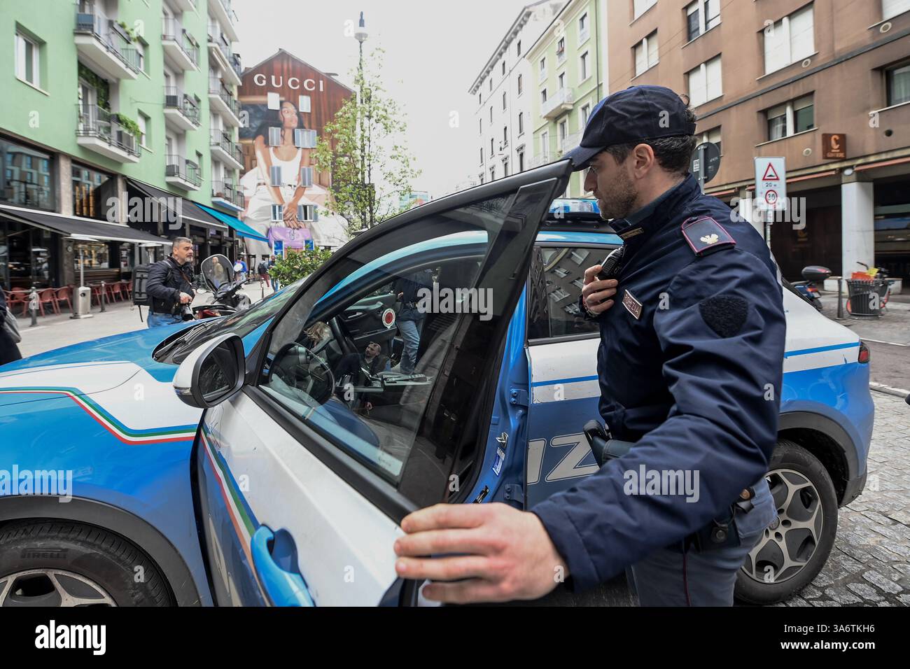 Polizia sul luogo della sparatoria di ieri sera in Corso Garibaldi ...