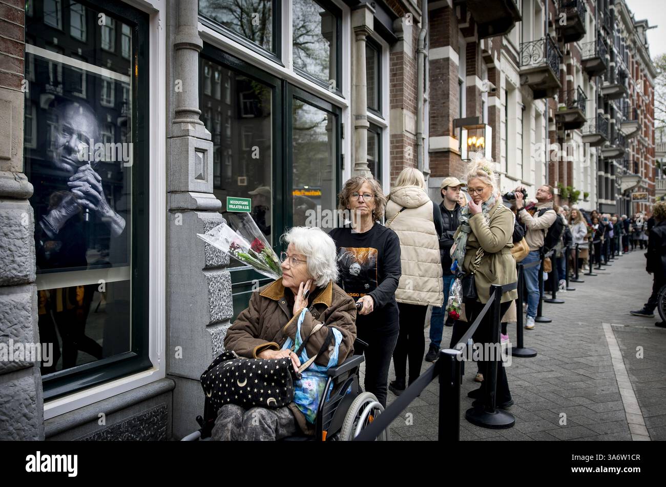 AMSTERDAM - Interested people at the DeLaMar Theater for the farewell ...