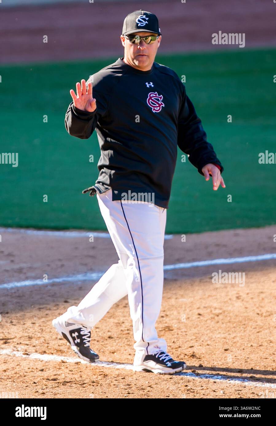 Feb. 14, 2015 - Columbia, SC, USA - South Carolina head coach Chad ...