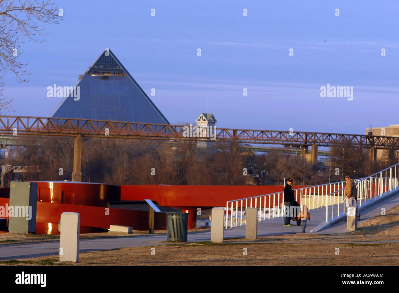 30 story pyramid hi-res stock photography and images - Alamy