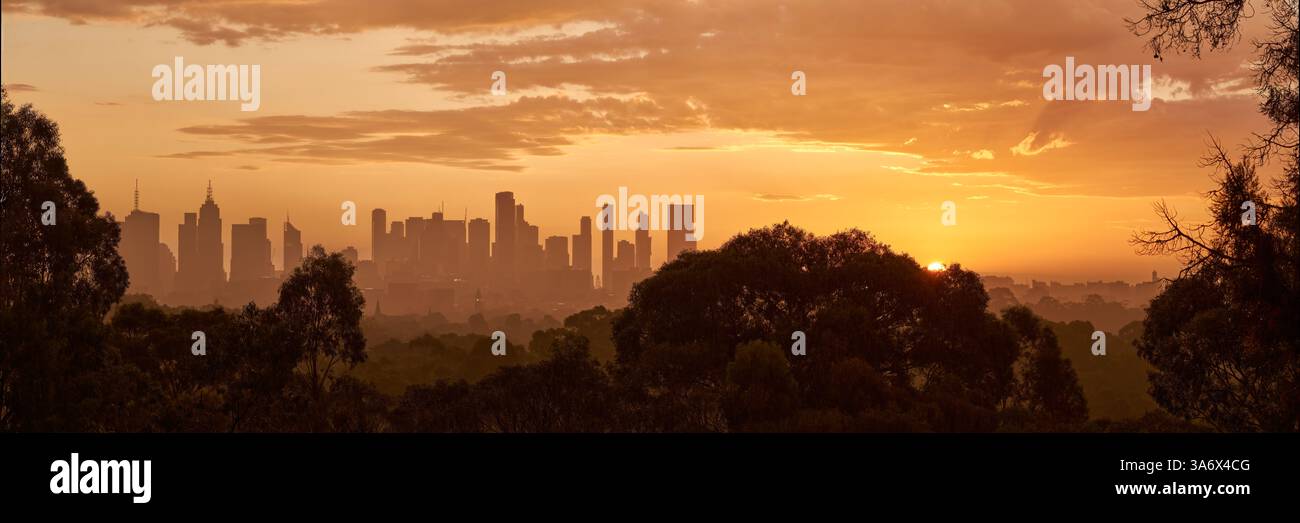 Melbourne Sunset Panorama Stock Photo - Alamy