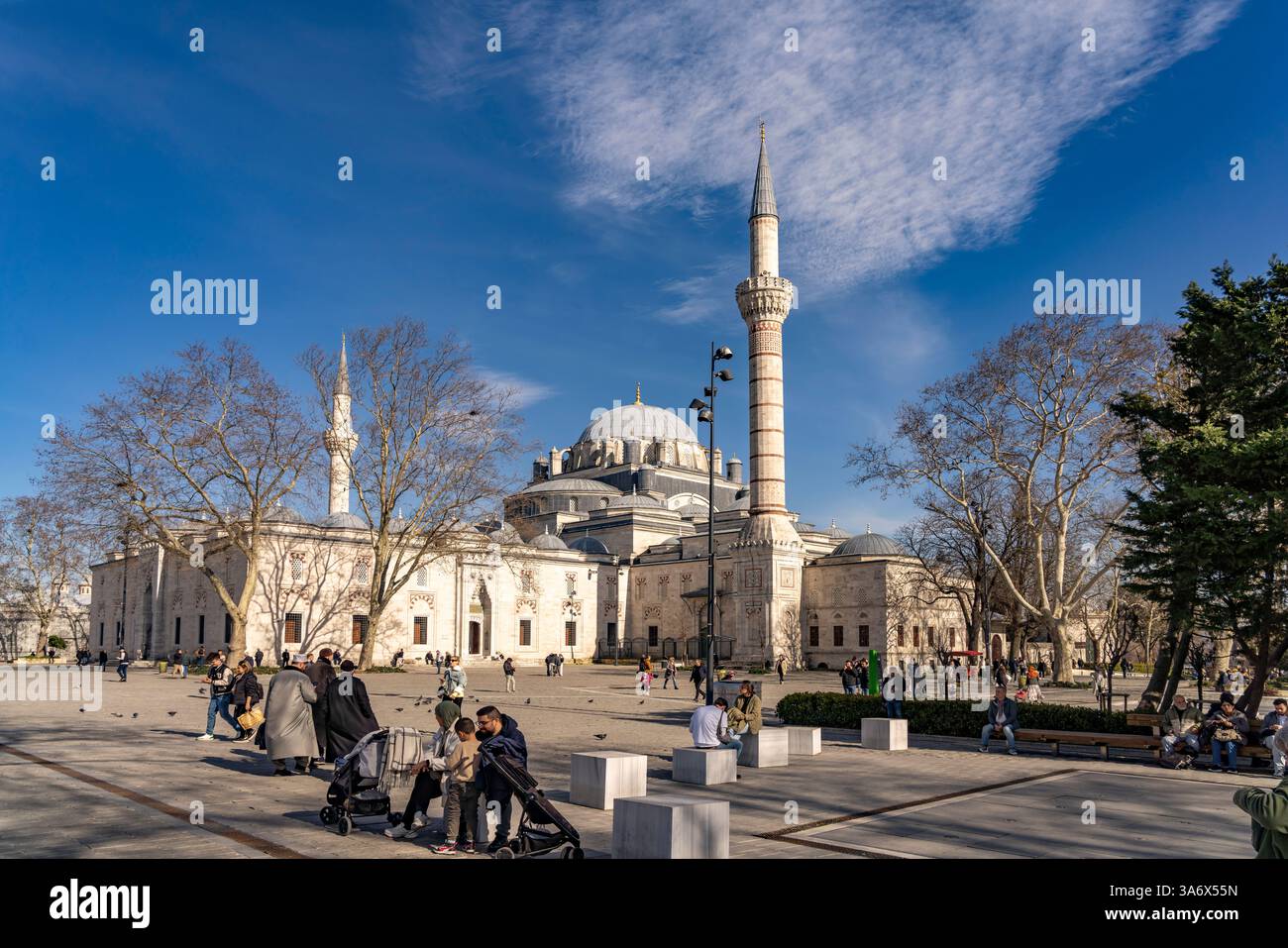 Beyazit Platz und Moschee, Istanbul, Türkei | Beyazit square and Mosque ...