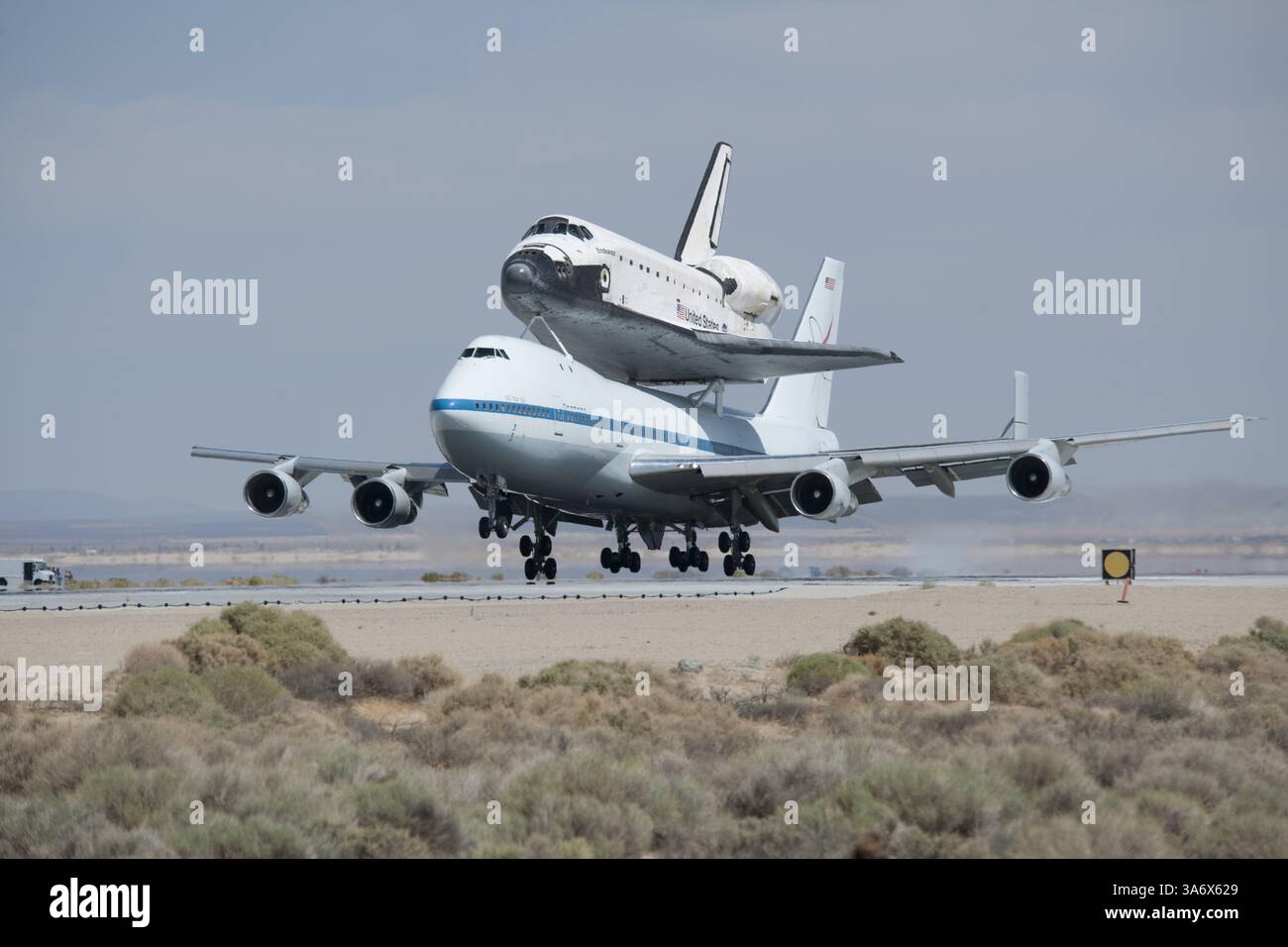 Sept. 20, 2012 - Blue skies greet Endeavour, SCA at Edwards Air Force ...