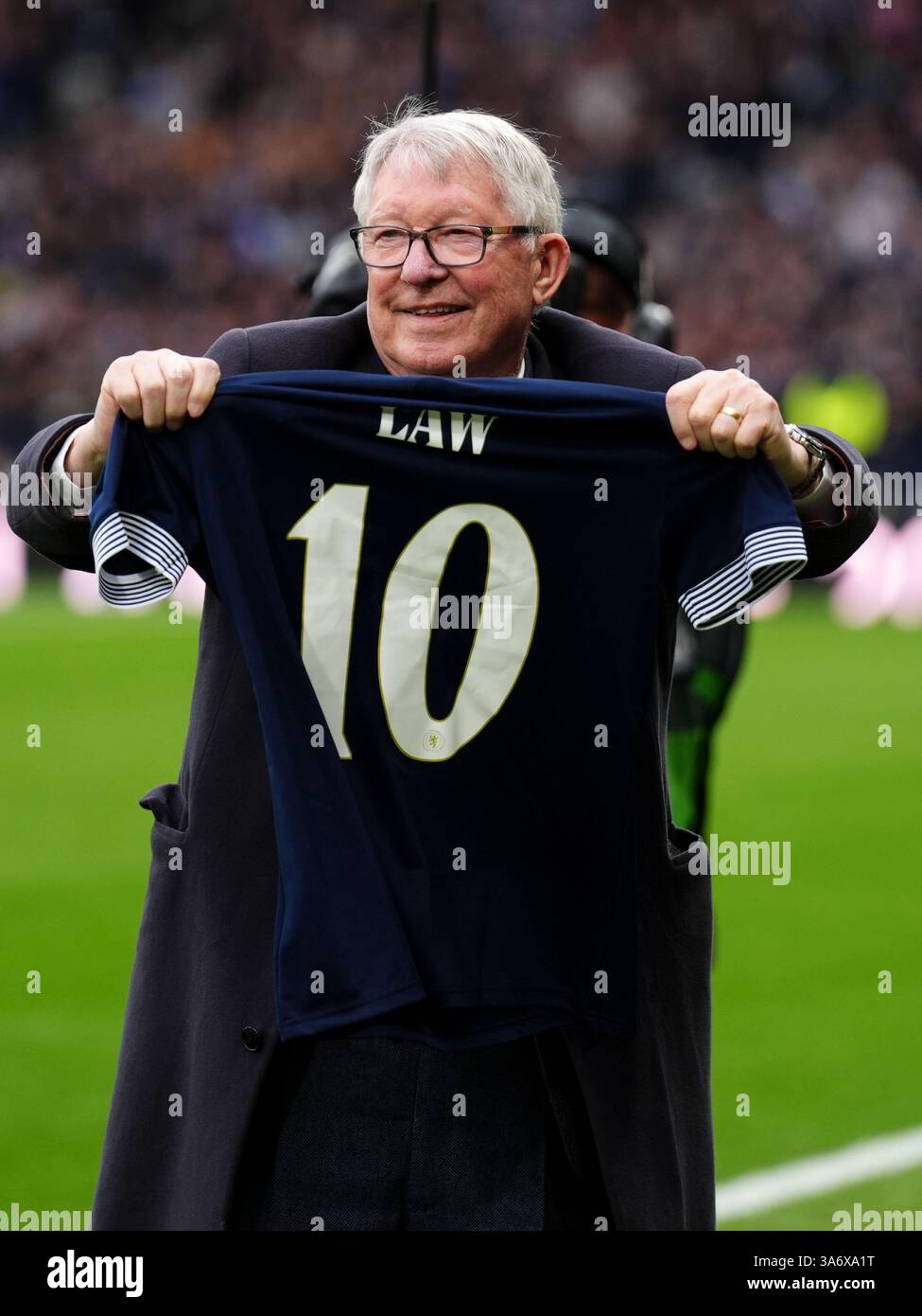 Sir Alex Ferguson plays tribute to the late Dennis law ahead of the ...