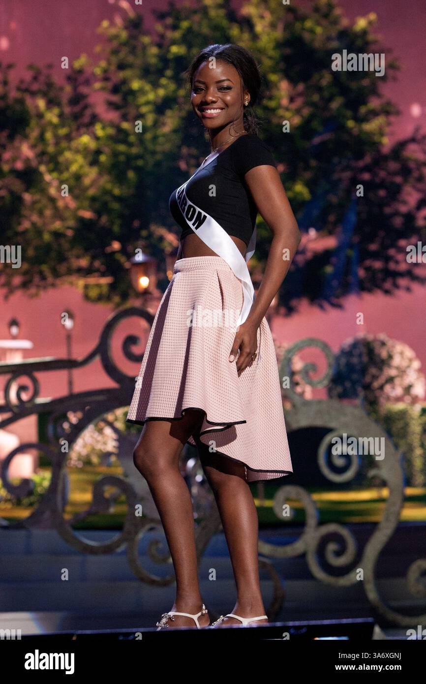 Miss gabon 2015 hi-res stock photography and images - Alamy