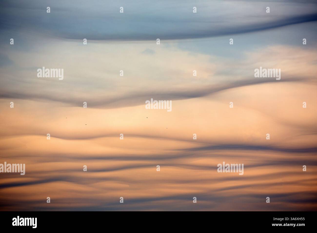 Wolkenformatie hi-res stock photography and images - Alamy