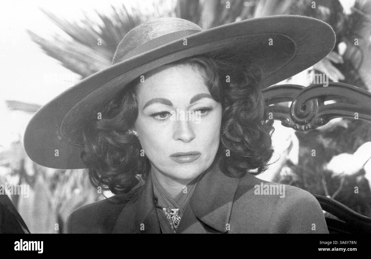 June 14, 2005 - FAYE DUNAWAY IN ''MOMMIE DEAREST''.SUPPLIED BY SMP ...