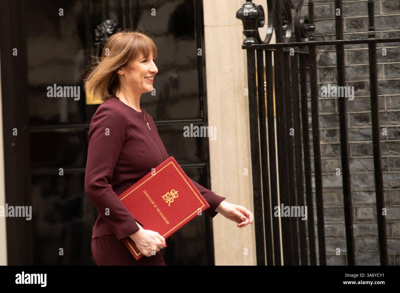 London, England. 26th March 2025. Rachel Reeves steps out number 11 to ...