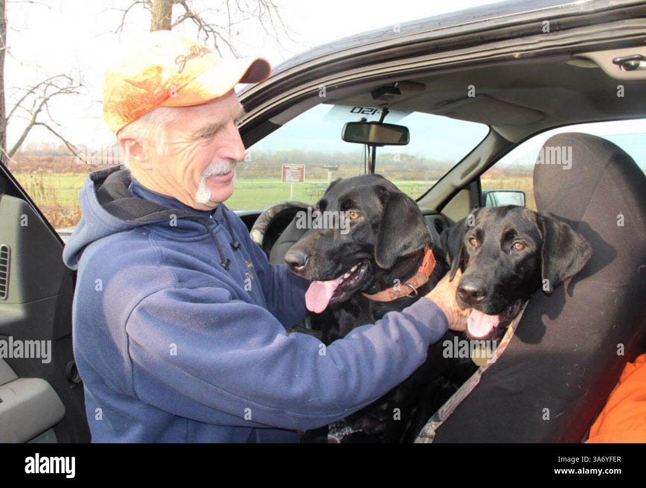 Nov. 8, 2014 - Kansasville, WI, USA - Gary Greene of East Troy, Wis ...