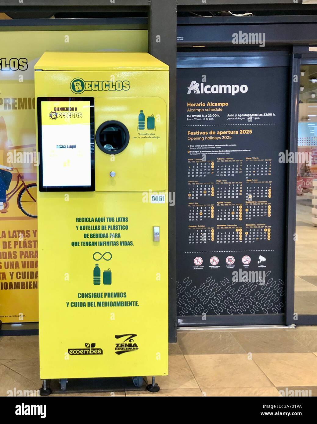 Automatic sorting system plastic hi-res stock photography and images ...