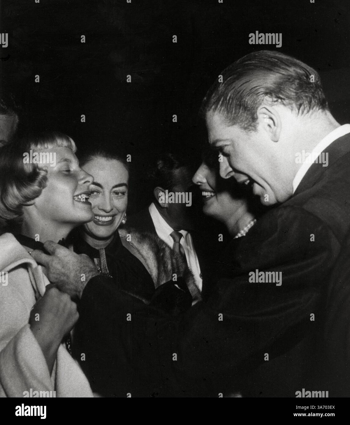 Joan crawford barbara stanwyck hi-res stock photography and images - Alamy