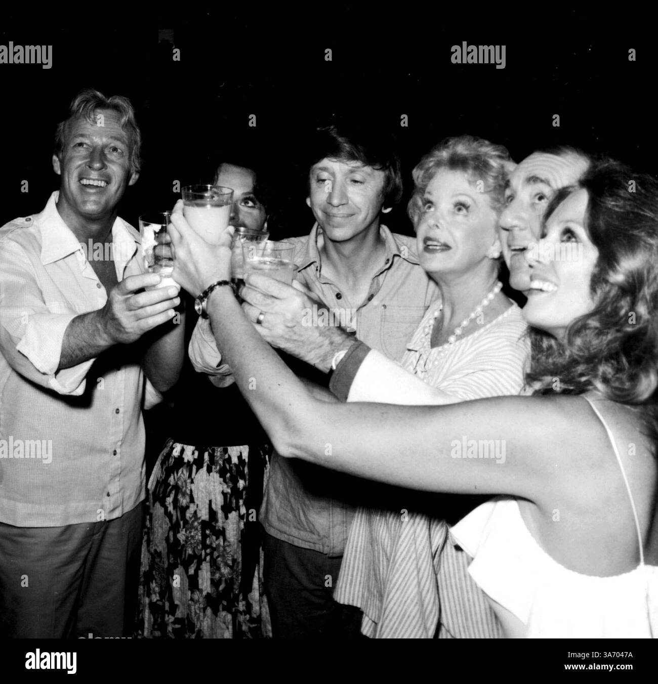 Dawn wells Black and White Stock Photos & Images - Alamy