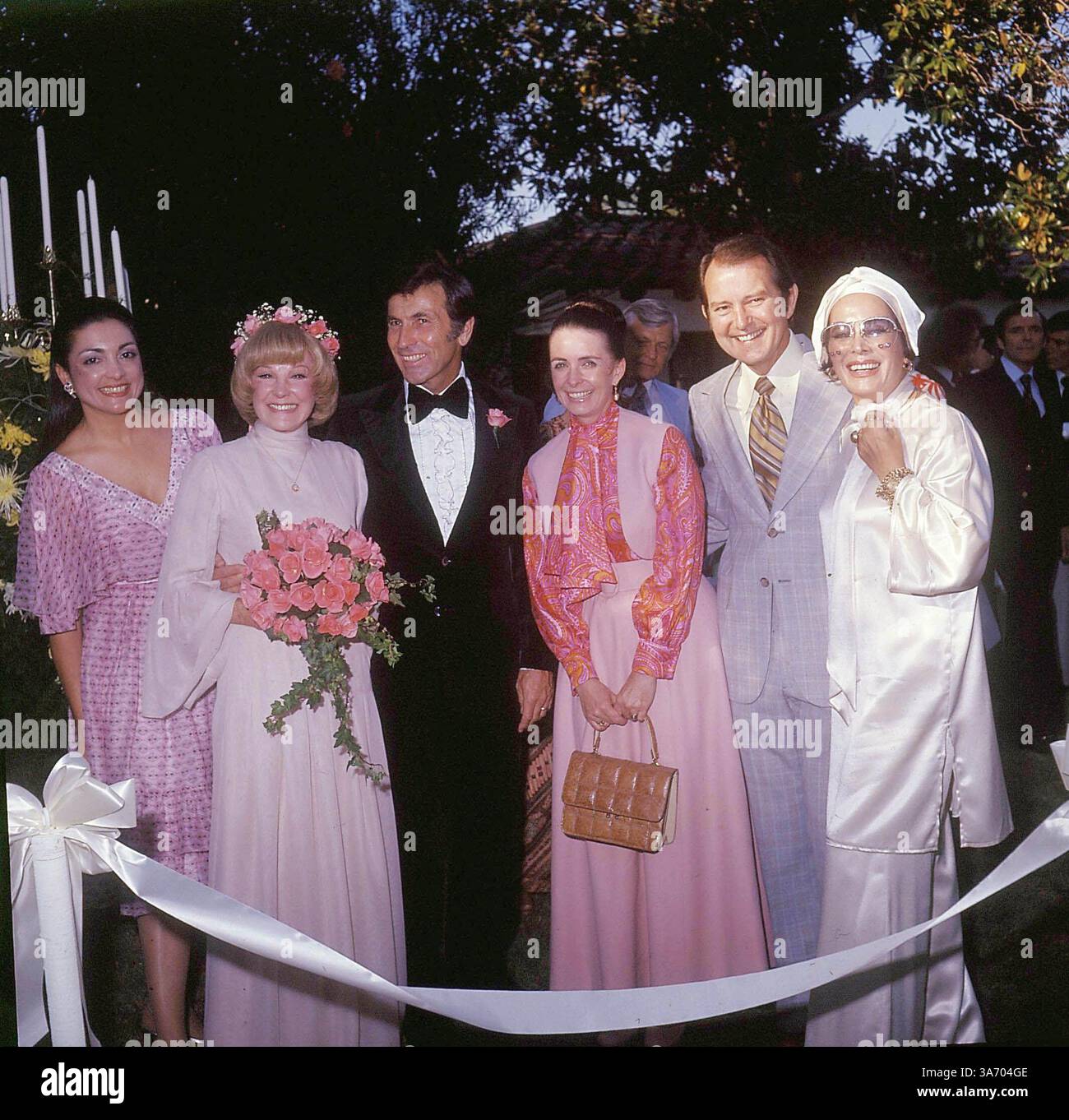 July 11, 2006 - G2310.1976.JUNE ALLYSON AT HER WEDDING TO DR. DAVID ...