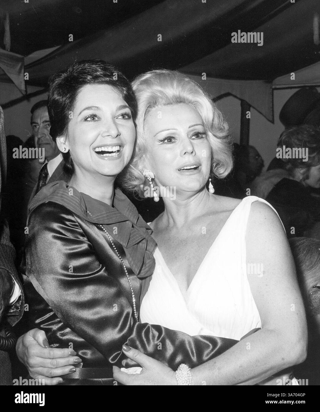 Aug. 10, 2006 - SUZANNE PLESHETTE WITH EVA GABOR. NATE CUTLER-(Credit ...