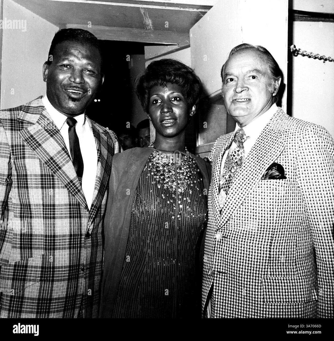 1960 - SURGAR RAY ROBINSON, ARETHA FRANKLIN and BOB HOPE. (Credit Image ...