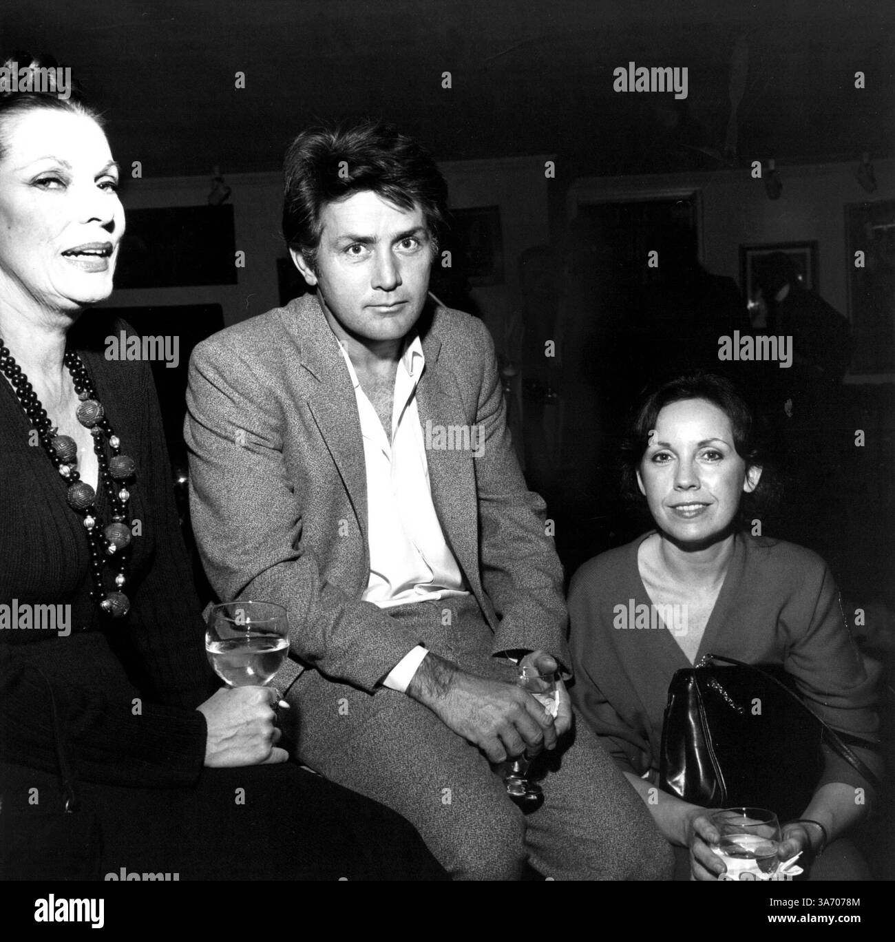 Jan. 1, 2011 - WALLACE ALBERTSON WITH MARTIN SHEEN AND HIS WIFE AT ...