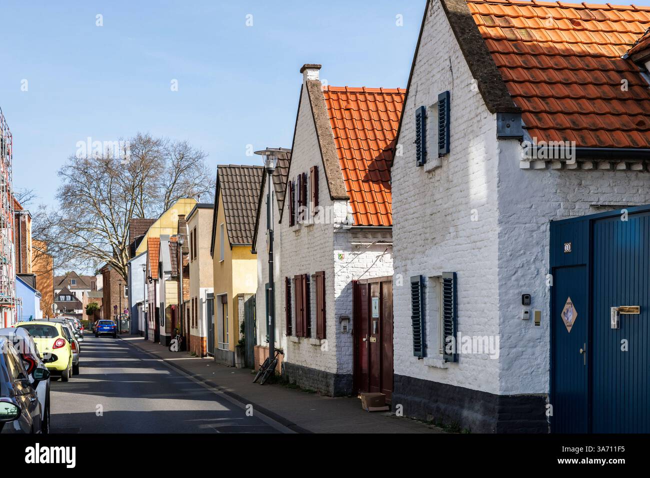 houses on Nagelschmiedgasse in the district Bickendorf, Cologne ...