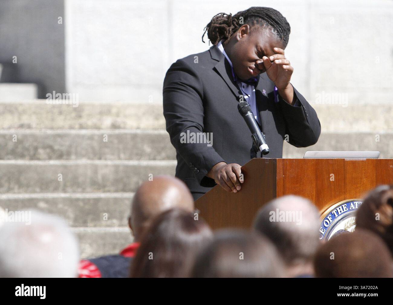 Silent tear hi-res stock photography and images - Alamy