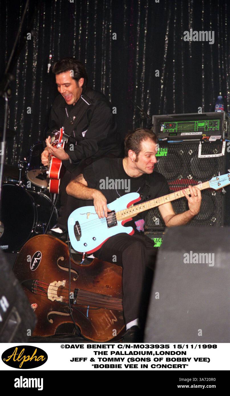 Nov. 15, 1998 - BOBBY VEE AT THE PALADIUM..Bobby Vee's sons - Robbie ...