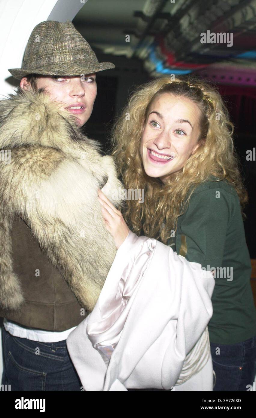 Apr. 5, 2001 - London, Great Britain - ©DAVE BENETT ALPHA DM043780 05. ...