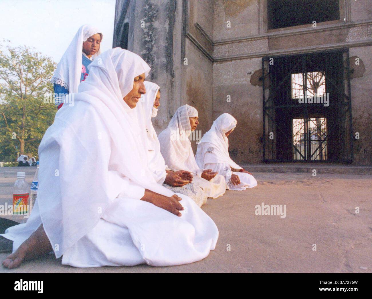 Apr 29, 2004; New Delhi, INDIA; FILE PHOTO: Date unknown. Muslim women ...