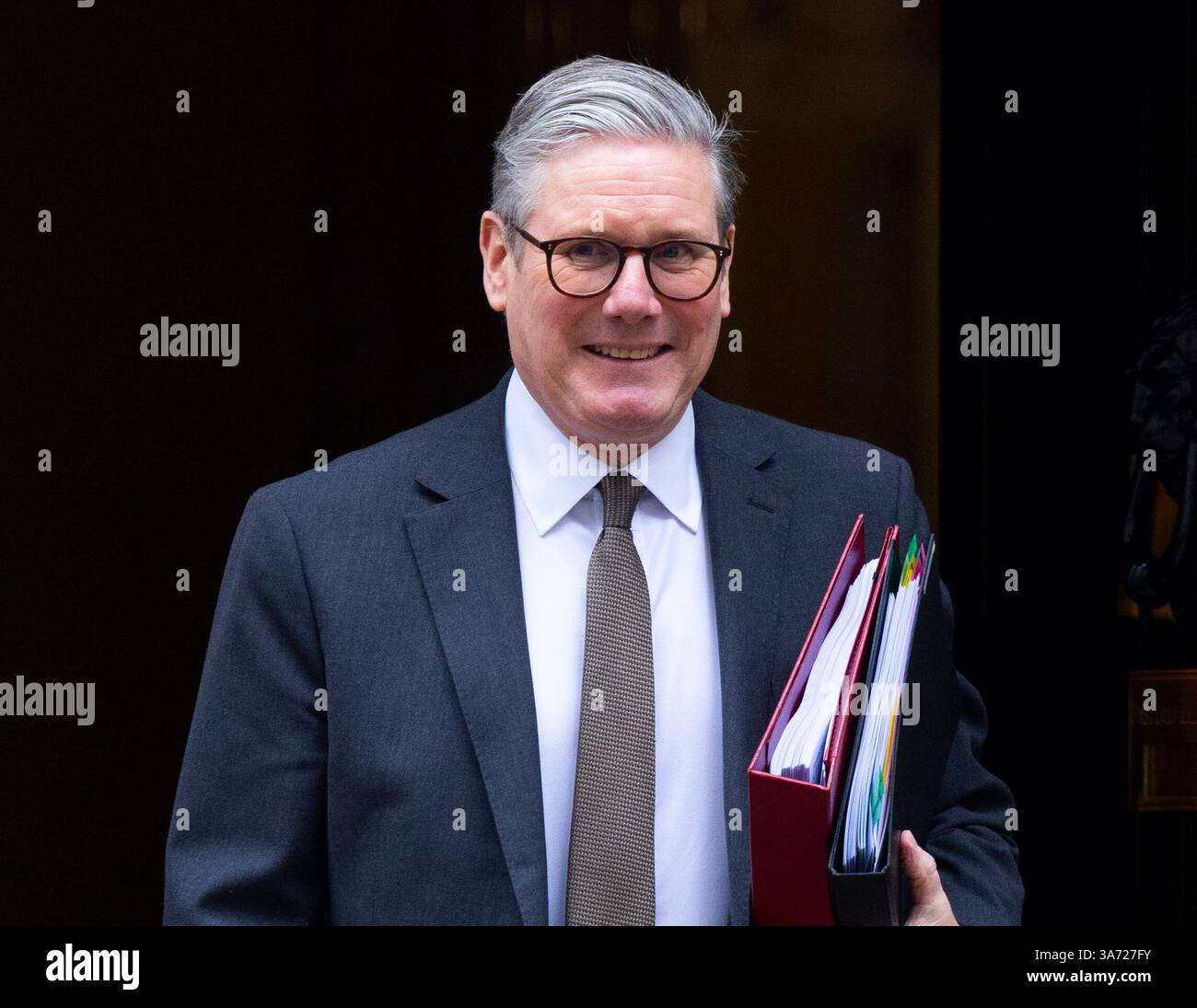 London, UK. 26th Mar, 2025. Prime Minister, Keir Starmer, leaves Number ...