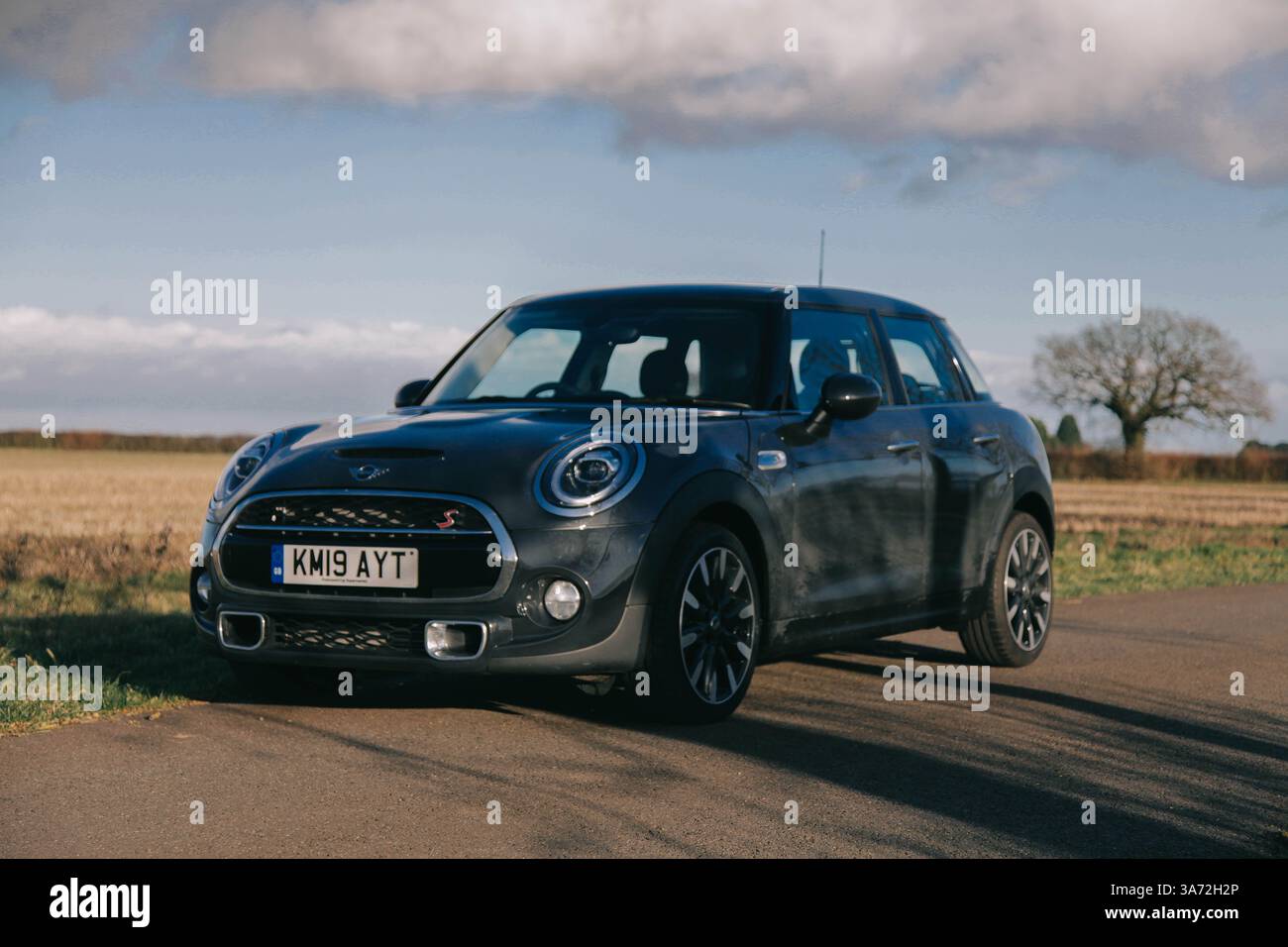 Mini Cooper S 5-Door Stock Photo - Alamy