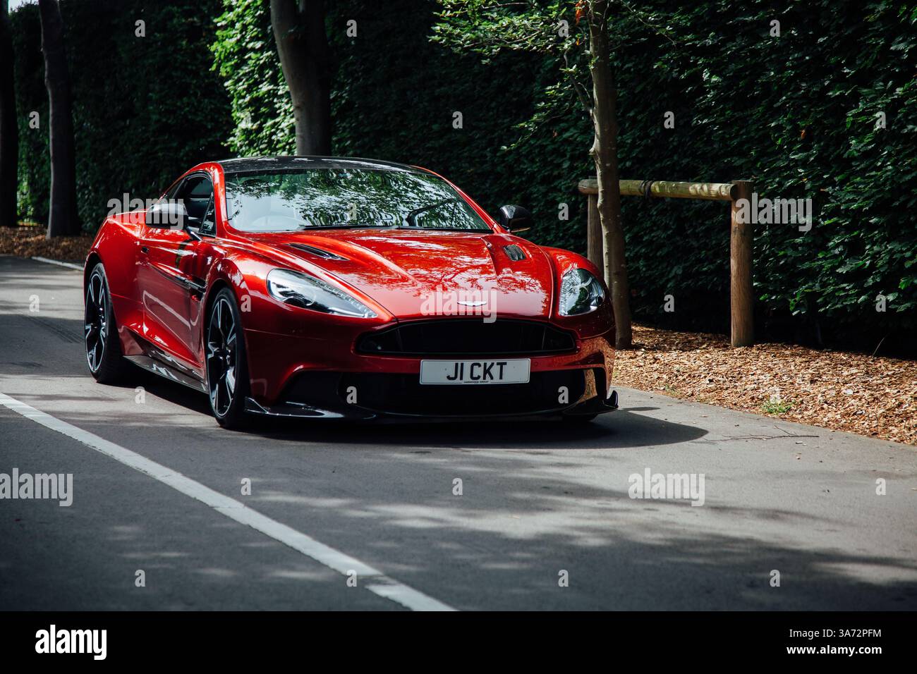 Aston Martin Vanquish Stock Photo - Alamy
