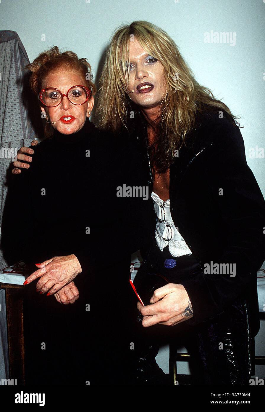 Jan. 1, 2011 - K23661HMc SALLY JESSY RAPHAEL IN BROADWAY DEBUT.IN ''THE ...