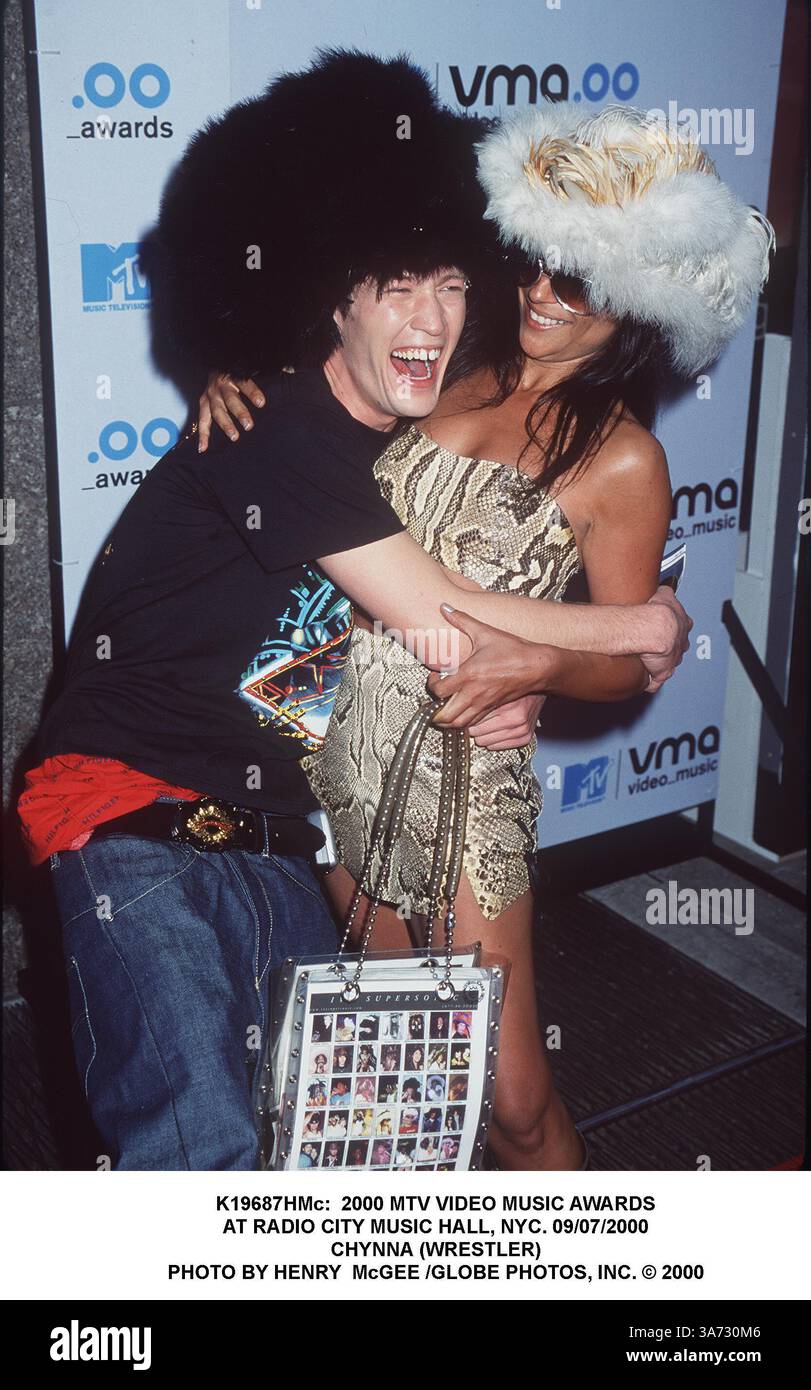 2000 mtv video music awards hi-res stock photography and images - Alamy