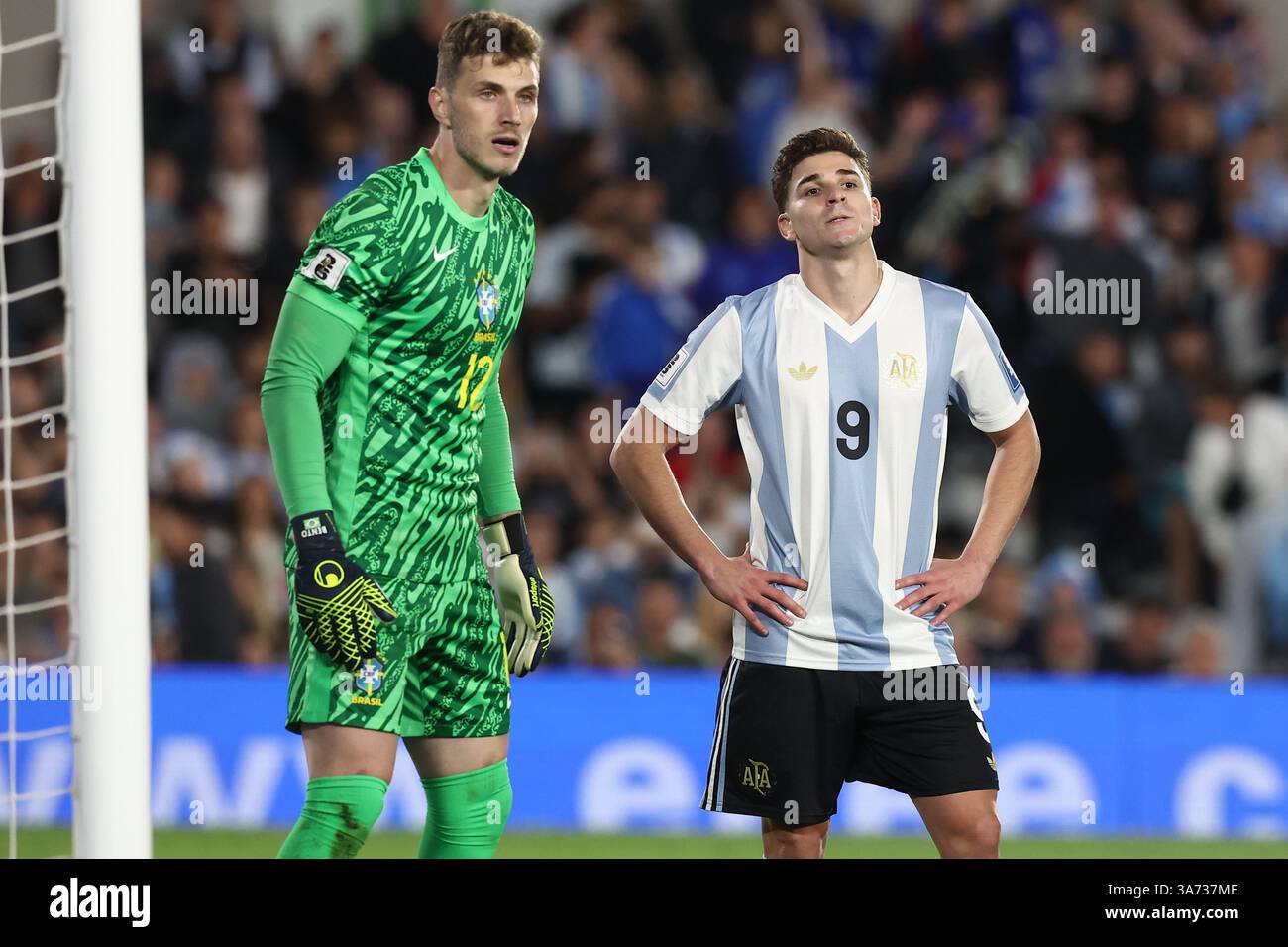 Buenos Aires, Argentina. 25th Mar, 2025. Argentina's forward Julian ...