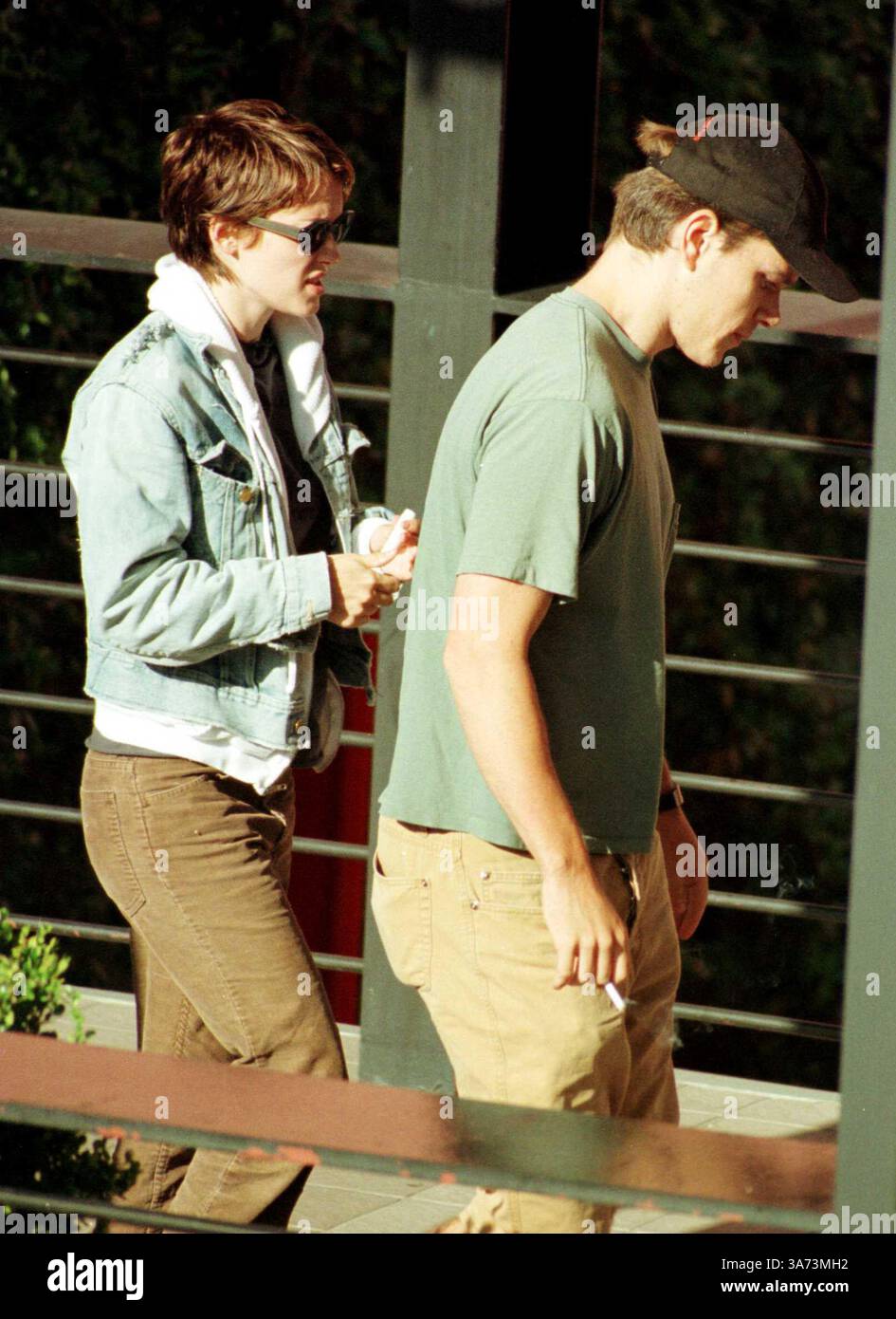 Jul 05, 1998; Beverly Hills , CA , USA; Actors MATT DAMON and WINONA ...