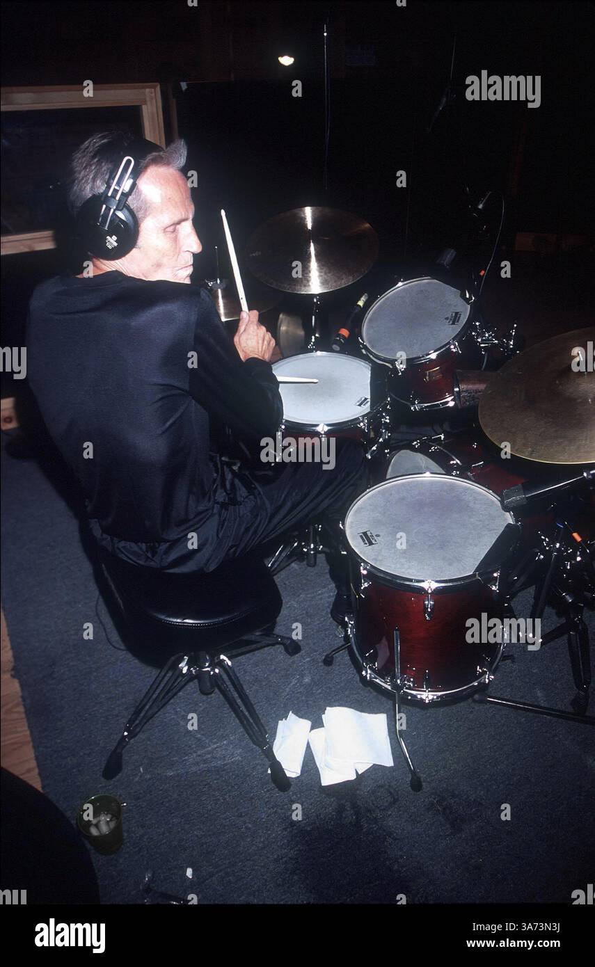 June 1995, Woodstock, New York, USA: LEVON HELM at home recording ...