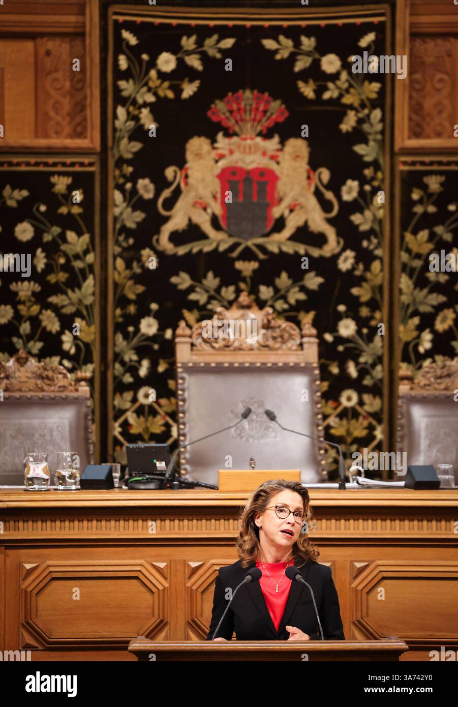 Hamburg, Germany. 26th Mar, 2025. Carola Veit (SPD), confirmed ...