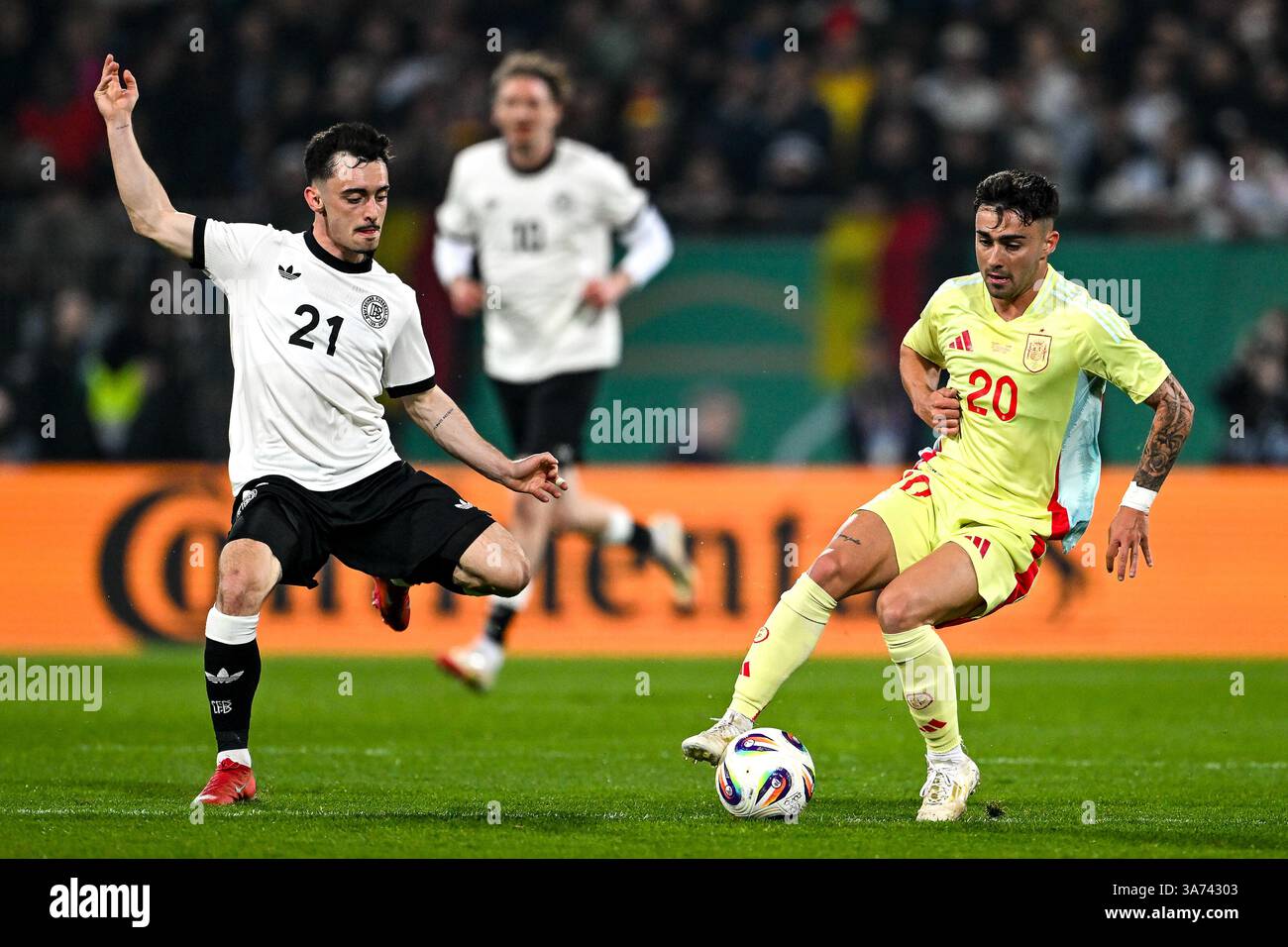 Darmstadt, Deutschland. 25th Mar, 2025. Paul Nebel (Deutschland, #21 ...